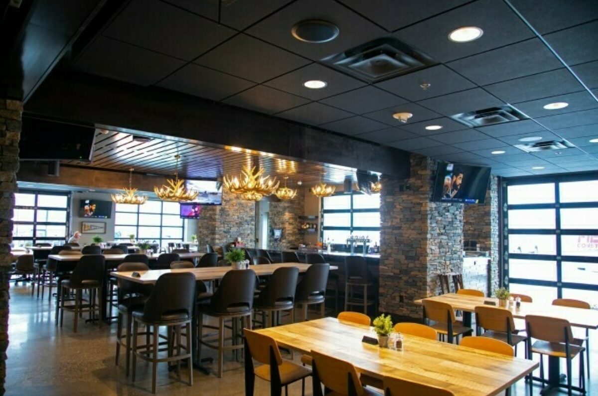 Blue Rock Bar & Grill | Experience Sioux Falls