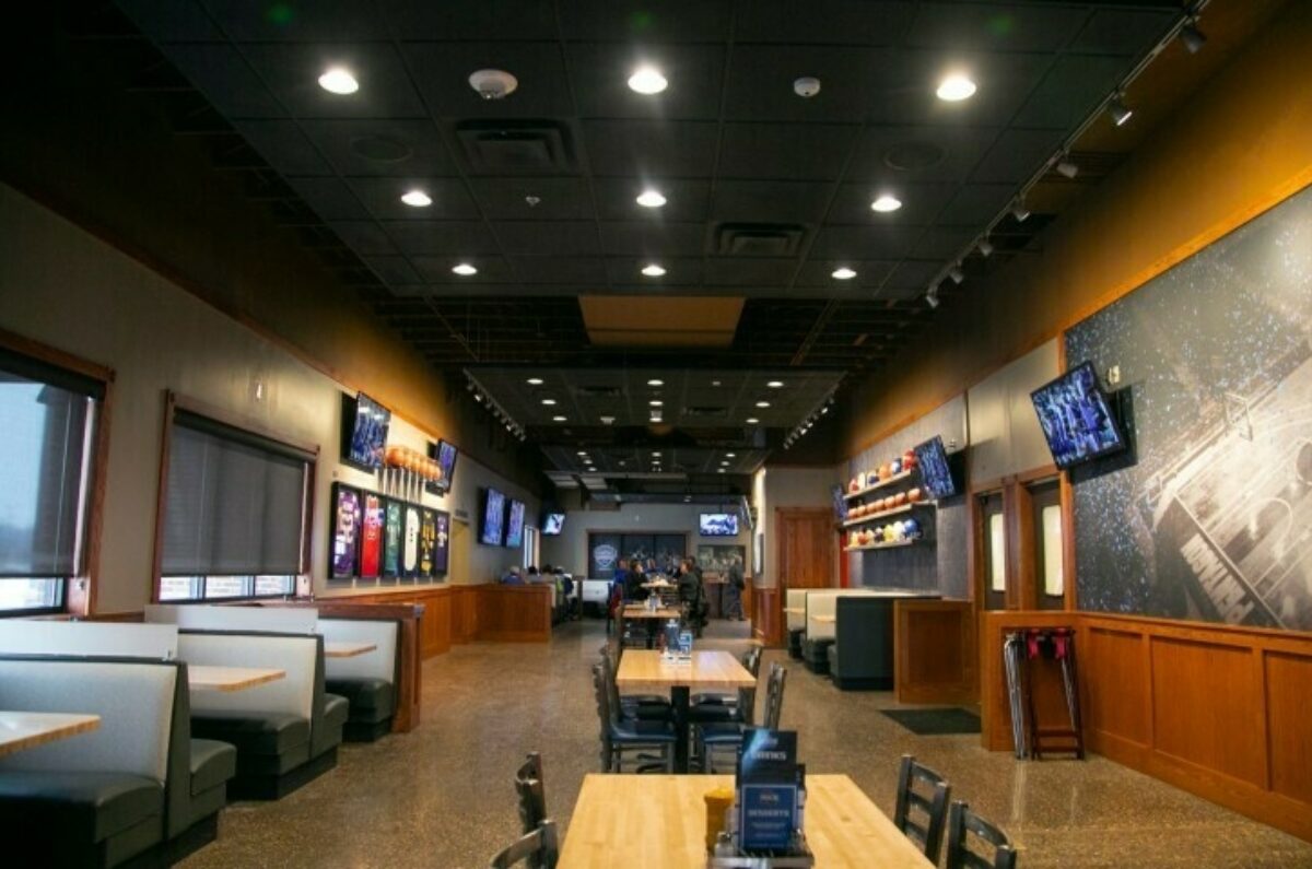 Blue Rock Bar & Grill | Experience Sioux Falls