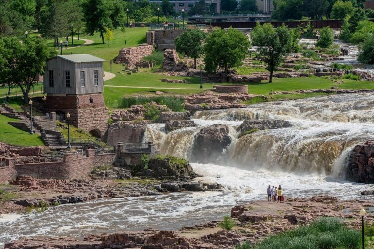Seasonal Travel | Experience Sioux Falls | Experience Sioux Falls