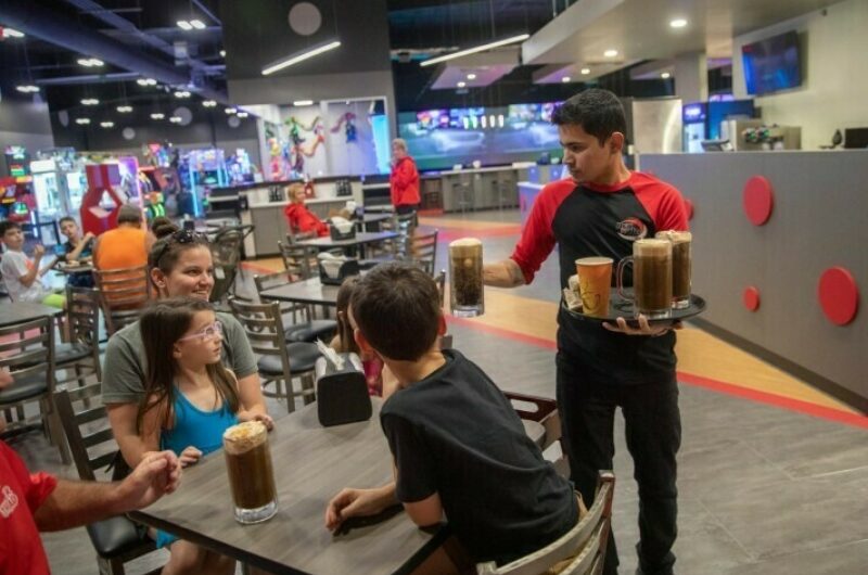 Thunder Road Entertainment | Experience Sioux Falls